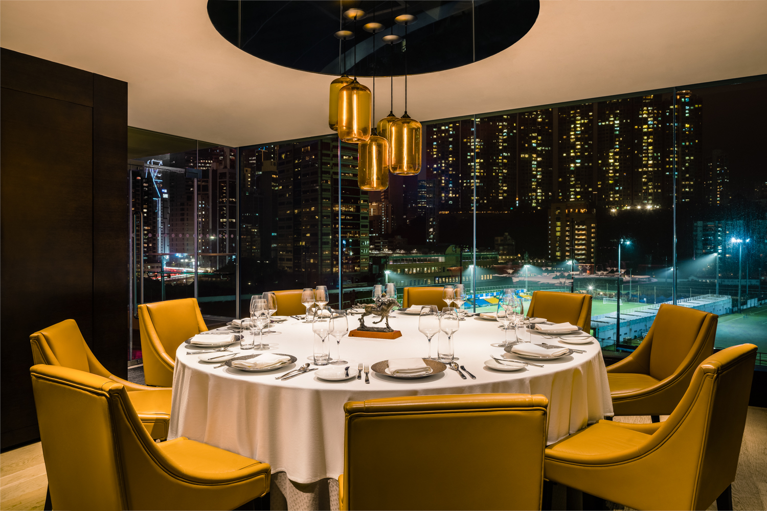 MEMBERS' HUB - The Hong Kong Jockey Club