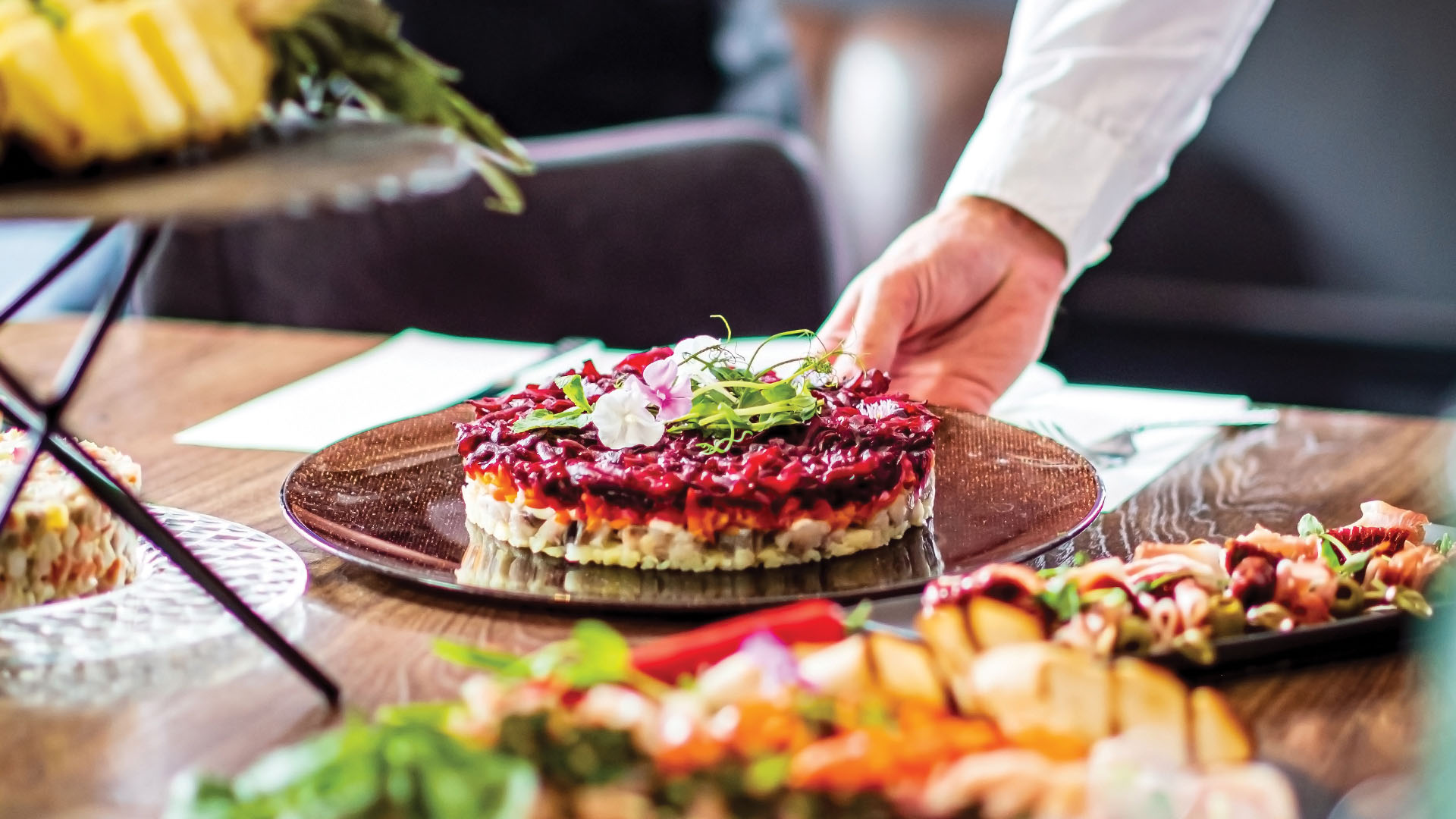 Dining - Members’ Hub - The Hong Kong Jockey Club